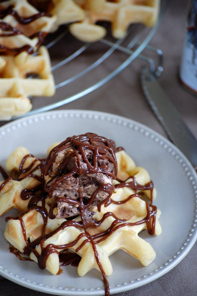 GAUFRES BELGES // BELGIAN WAFFLES